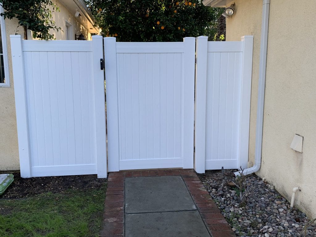 Privacy Vinyl Gates - Vinyl Fence 4 Less