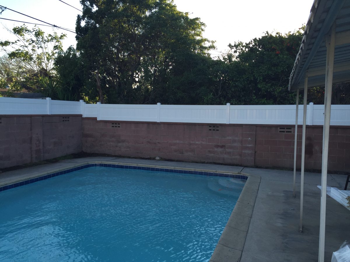 Wall Topper Privacy Vinyl Fence - Vinyl Fence 4 Less